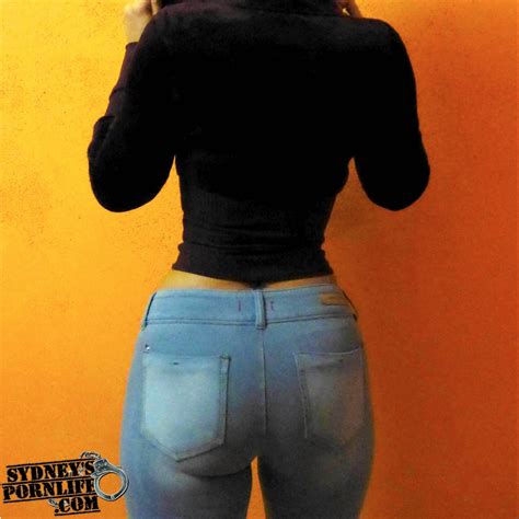 Sydney Simpson Live ManyVids