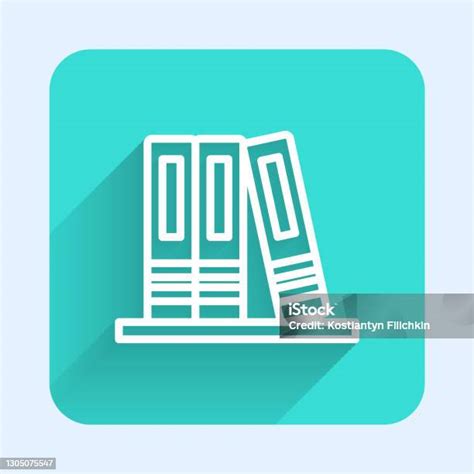 긴 그림자로 격리 된 용지 및 문서 아이콘이있는 화이트 라인 Office 폴더입니다 사무실 바인더 아카이브 폴더 기호입니다 녹색 정사각형 버튼입니다 벡터 0명에 대한 스톡