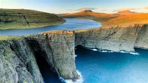 El Fascinante Lago Que Cuelga Sobre El Océano Atlántico Onda Vasca