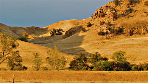 Adventures Of A Vagabond Volunteer Meet The Sutter Buttes