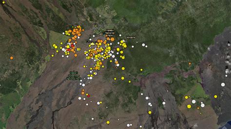 Kīlauea Summit Seismicity Elevated