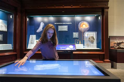 Meteorites Field Museum