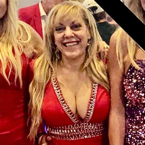 Storme Levin Storme Levin Updated Her Profile Picture