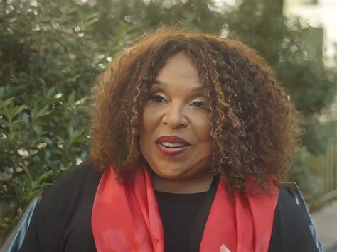 Tributes Pour In For Legendary Singer Roberta Flack