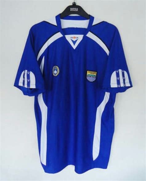 Persib Bandung 2008 09 Home Kit