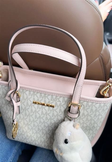 Michael Kors Pink Purse🎀 Cute Mk Bags Michael Kors Purses Michele
