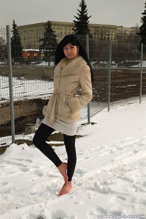 Alina Barefoot In The Snow By Judowomen On Deviantart