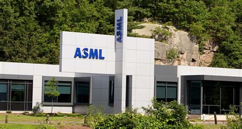 Asml Reaches Milestone With High Na Euv Lithography System