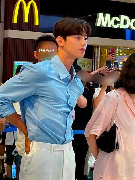 Cha Eun Woo에 있는 Cuik님의 핀 차차 차은 우 남편