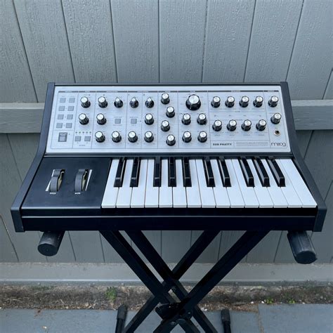 MATRIXSYNTH Moog Sub Phatty Analog Synthesizer