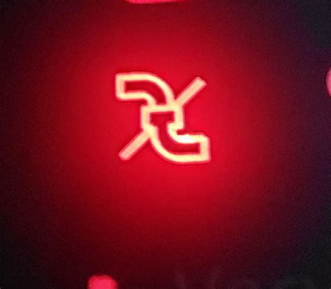 Roger Snook Anyone Know What This Red Light Symble Facebook