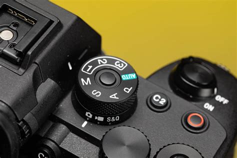 Why I Made The Switch From The Canon R5 To The Sony A7r V Learn