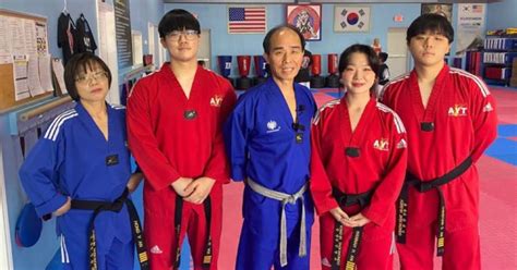 Alleged Sex Assaulter Hit With Surprise Attack As 5 Black Belts Appear