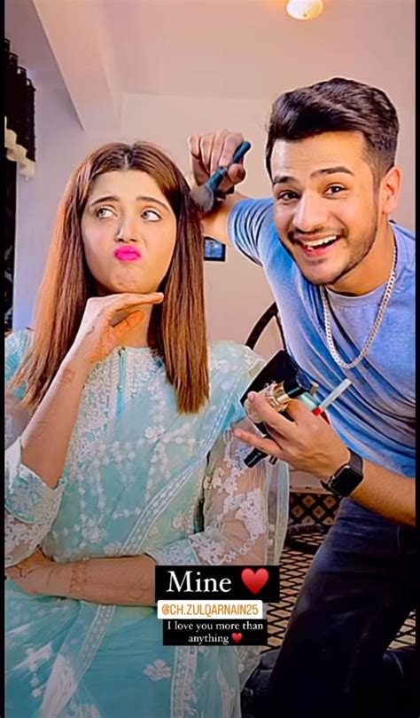 Kanwal Aftab Shares Her Love Journey Through Pictures Reviewit Pk