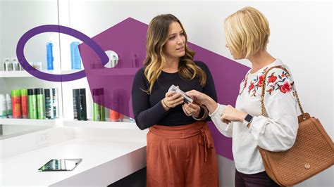 تسلط بر مکالمات در خرده فروشی میتالرن