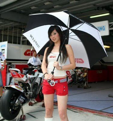 MODEL SPG HOT SPG SEKSI