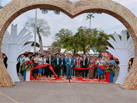 ឧកញ៉ា ចាន់ សុឃាំង បើកពិធីបុណ្យអង្ករលើកទី១ នៅខេត្តសៀមរាប មានការចូលរួមពីបវរកញ្ញា ២៦ប្រទេស