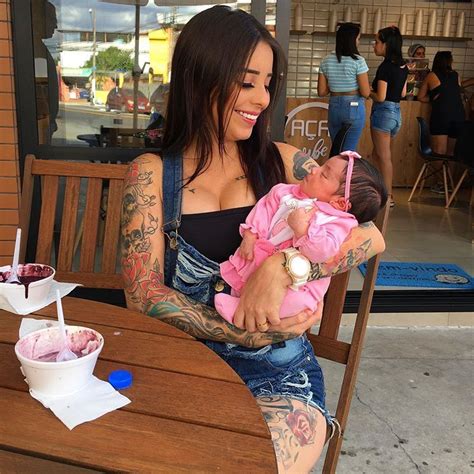 Rafaela Walker 👑 No Instagram To Fazendo Bico Mãe 😩😍” Rafaela Walker Fazendo Bico Instagram