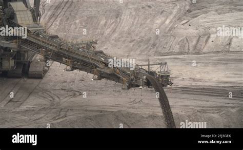 Open Pit Lignite Mine Garzweiler Stock Videos And Footage Hd And 4k Video Clips Alamy