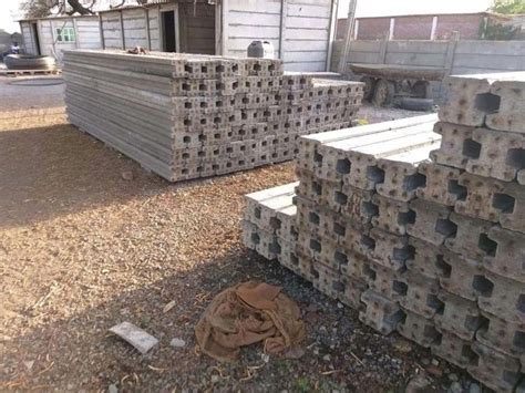 Grey Rectangular Polished Rcc Precast Columns For Construction Size