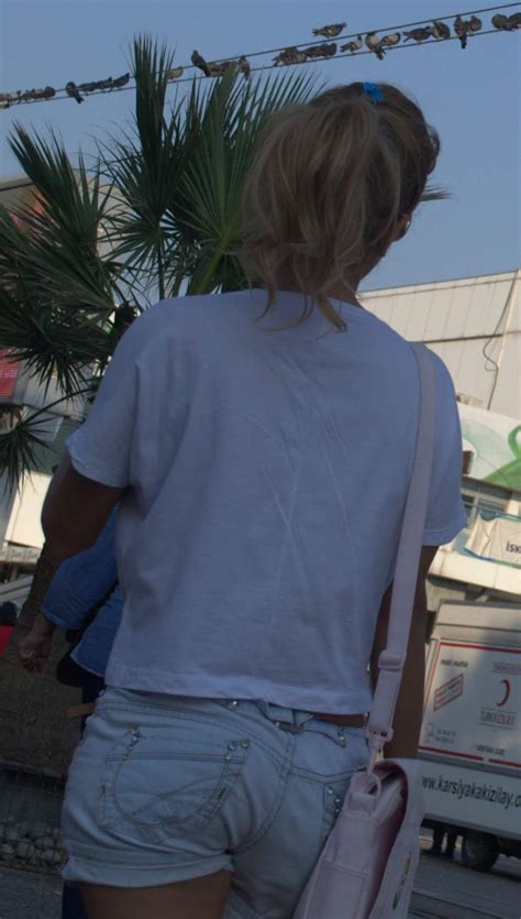 Candid Turkish Girls Feet 2019 11 10