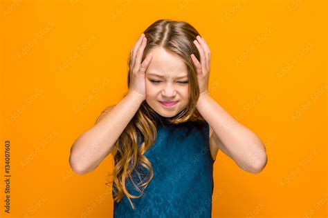 The Face Of Sad Teen Girl Stock Foto Adobe Stock