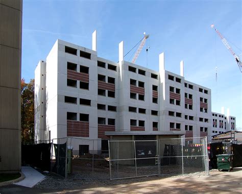 Upperclassman Residence Hall Photo 582 237 601 Stock Image Skydb