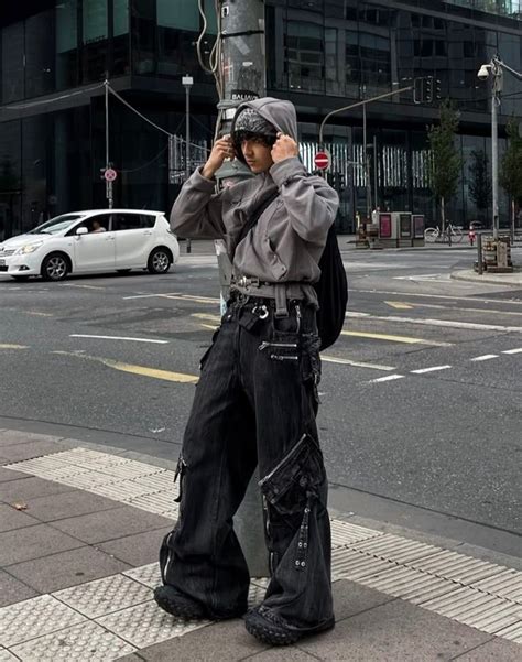 Y2k The End” Sweatshirt Street Fashion Men Streetwear Asian