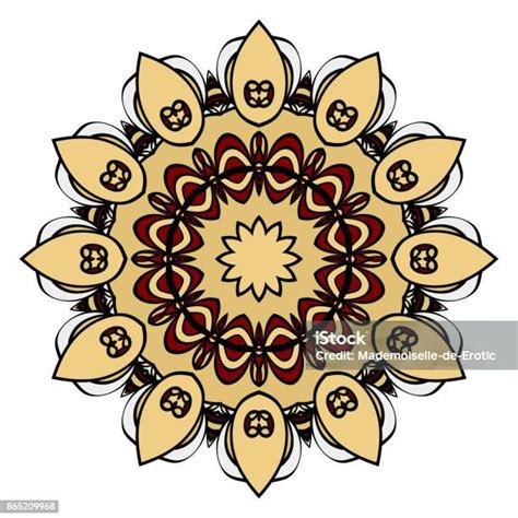 인사말 카드 초대장에 대 한 장식 디자인 라운드 레드 골드 만다라 벡터 일러스트 레이 션 0명에 대한 스톡 벡터 아트 및 기타 이미지 Istock