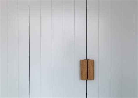 Dominic Kuneman Creates Minimal Interior For Sydney Micro Apartment