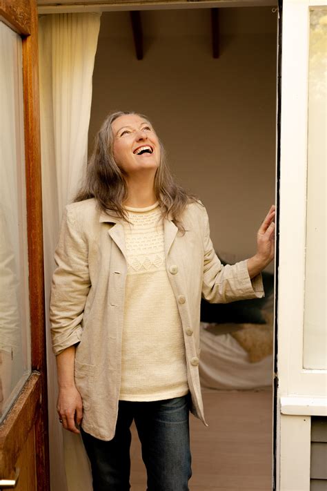 linkedin ghost writing — lizzie davidson