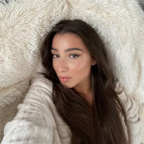 Tatianaxcosta Threads Say More