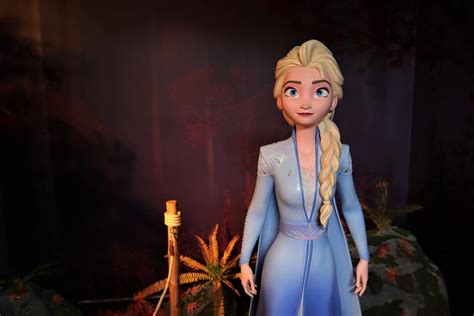 How Tall Is Elsa From Frozen Explained