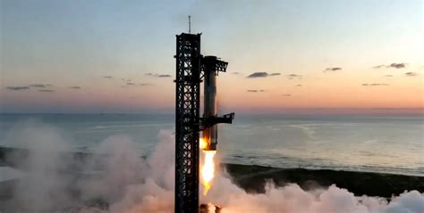 Spacexs Fifth Starship Launch Makes History With First Successful