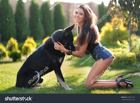 Sexy Woman With Dog 11554 รายการ ภาพ ภาพสต็อกและเวกเตอร์ Shutterstock