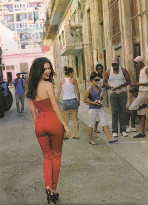 90s Models Role Models Pin Up Style My Style Pin Up Outfits Street