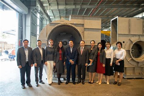 UEB mở rộng quan hệ hợp tác Công ty TNHH Sản xuất Cơ điện và Thương mại Phương Linh trao suất