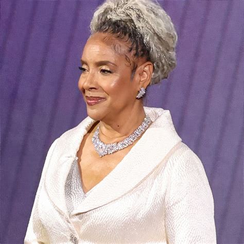 Emmys 2025 Phylicia Rashad Honors Malcolm Jamal Warner In Memoriam