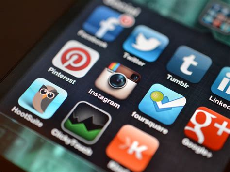 Mobile App น่าสนใจและควรมีไว้ใน Smart Phone Appdever รับทำ App