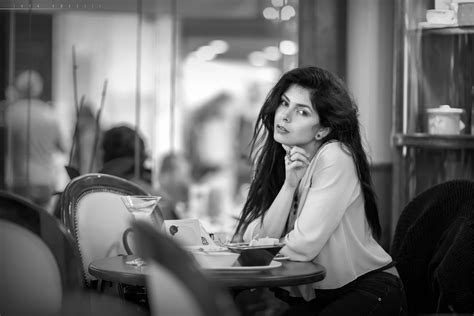 How To Capture The Connection Between The Model The Camera VIEWBUG Com