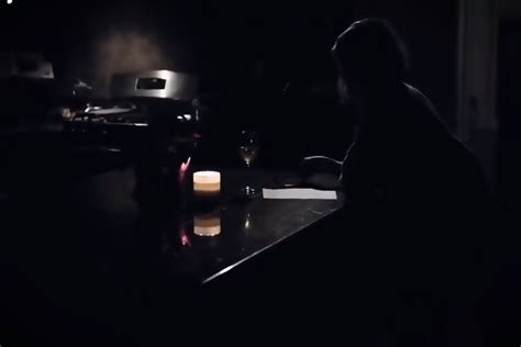 Kit Mercer Moms Helping Hand Eporner