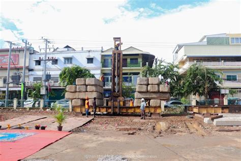 អភិបាល ខេត្ត បាត់ដំបង សរសើរ ក្រុមហ៊ុន សំណង់ មួយ នាំ បច្ចេកវិទ្យាសាងសង់ សាលា រៀន ទំនើប ដំបូង នៅ