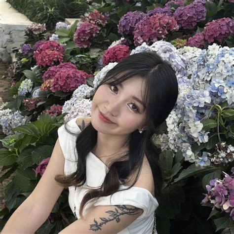 Ae ဒါလေးတော့ ဆရာမ ရှင်းပြချင်ပါတယ် မြန်မာစာ မြန်မာစကားမို့လေ တွေ့သမ