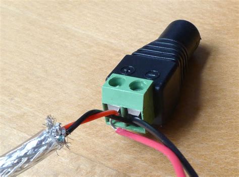 Hacking A Thermal Till Printer To Work With The Raspberry Pi