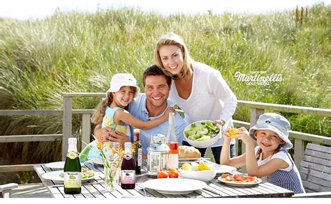 Amazon.com: Martinelli's Sparkling Cider Mini Bottles, 8.4 oz ...