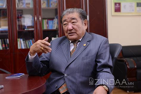 Монгол Улсын анхны Ерөнхийлөгч П Очирбат таалал төгслөө