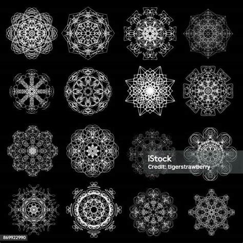 라운드 기호 방사형 디자인 요소 집합 모노 그램 프레임을 만들기 위한 템플릿입니다 선형 스타일 기하학만 다 라 라 벡터입니다 0명에 대한 스톡 벡터 아트 및 기타 이미지