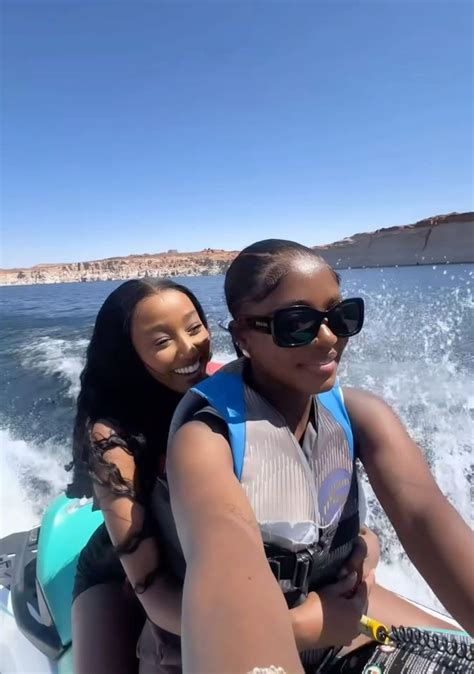 Pin By 𝙲𝚑𝚊𝚢𝚎𝚗𝚗𝚎𝚁𝚘𝚣𝚎𝚗𝚍𝚊 On Bestie Friend Photoshoot Friend Vacation