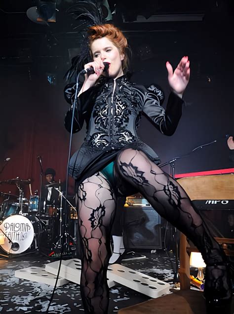 Paloma Faith Paloma Faith Costume Drama Women With Beautiful Legs