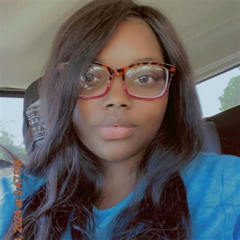 Hollie Denae Lovemommy17 • Threads Say More